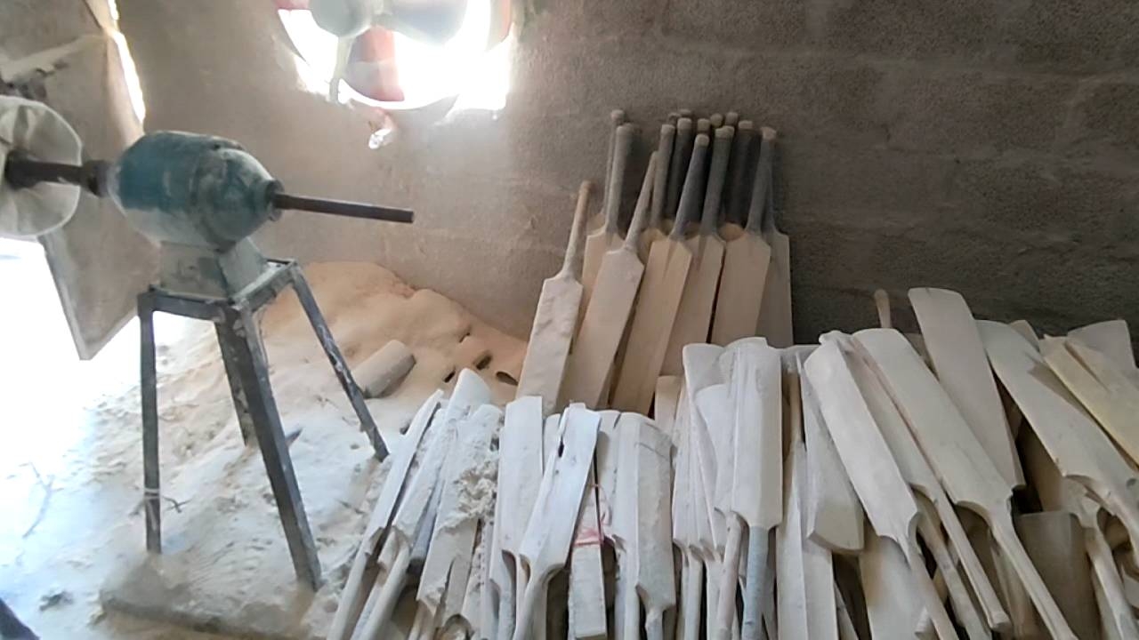 New TM kids tape ball bat | Daraz.pk