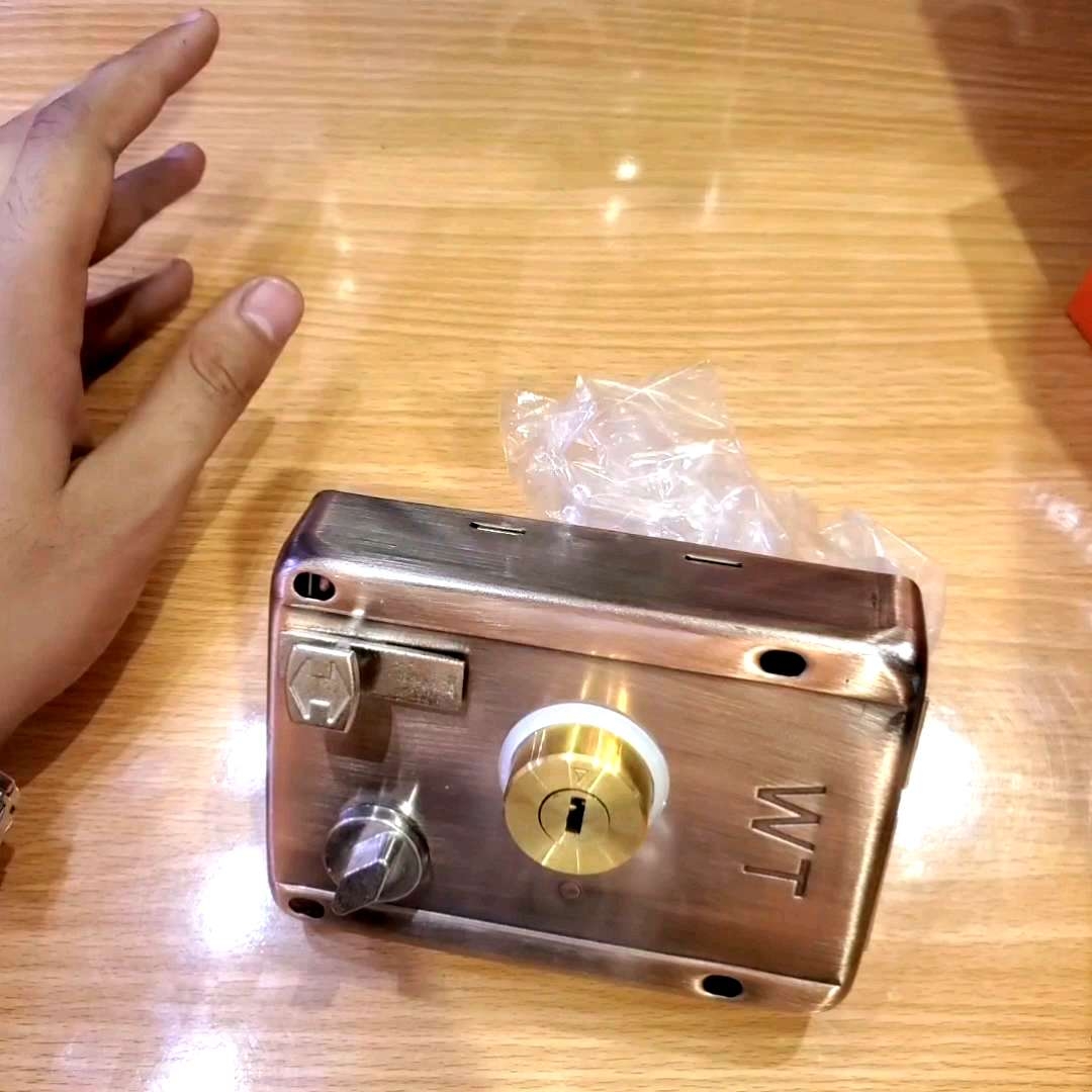 Main Gate LT Rim Door Lock.[ Main Gate Door Lock + 6 Keys + Accessories ...