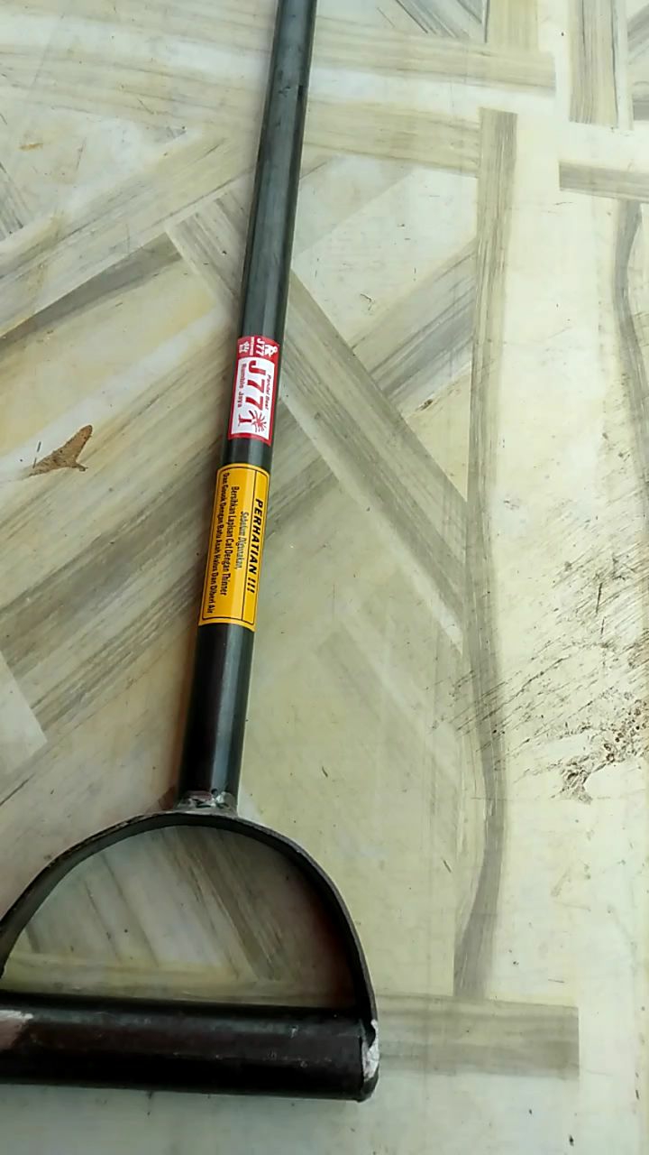 Alat Berkebun tojok SNI hitam model D | Lazada Indonesia
