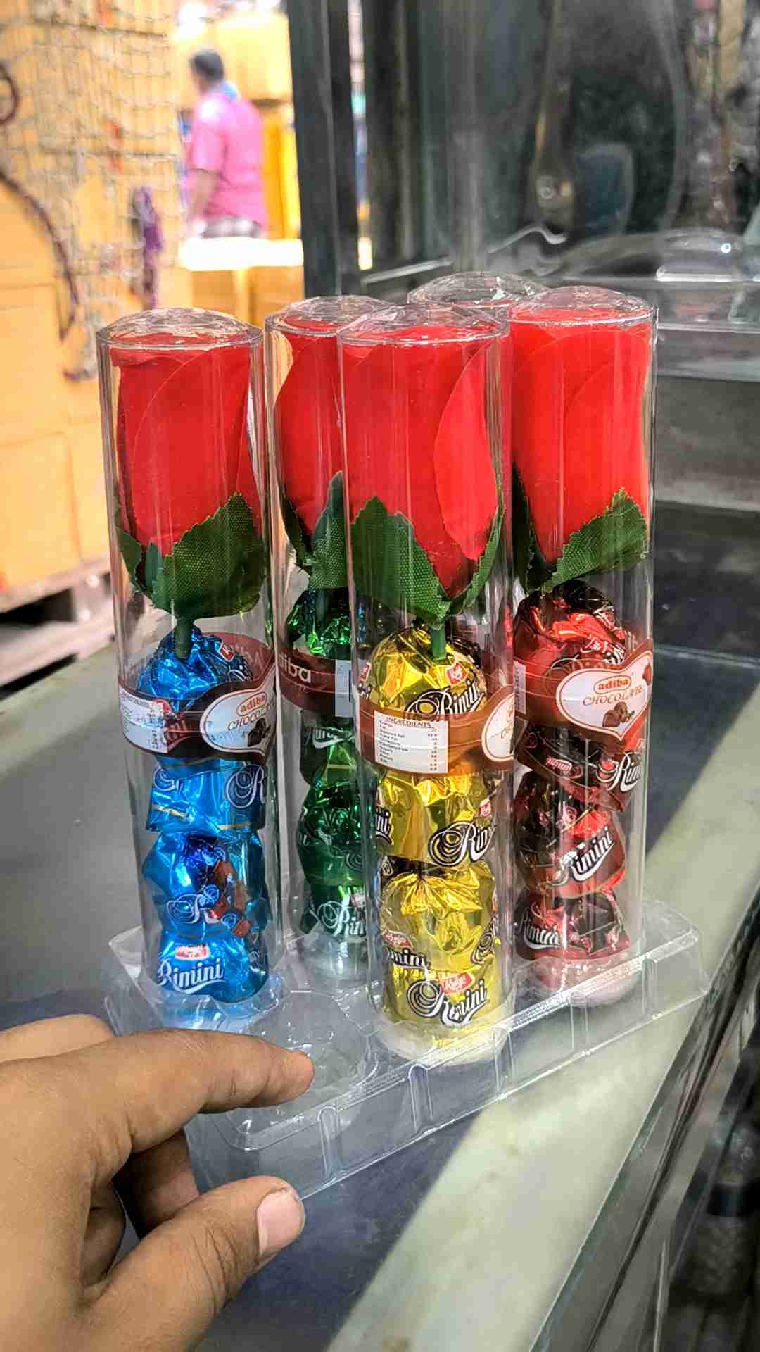 Adiba Rimini chocolate, 4pcs chocolate with flower, For gift. -1pack ...