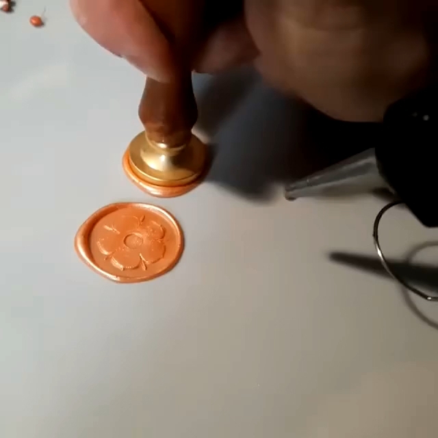 50 PCs Glue Gun wax rod in golden 4 shades kindly message shade number ...