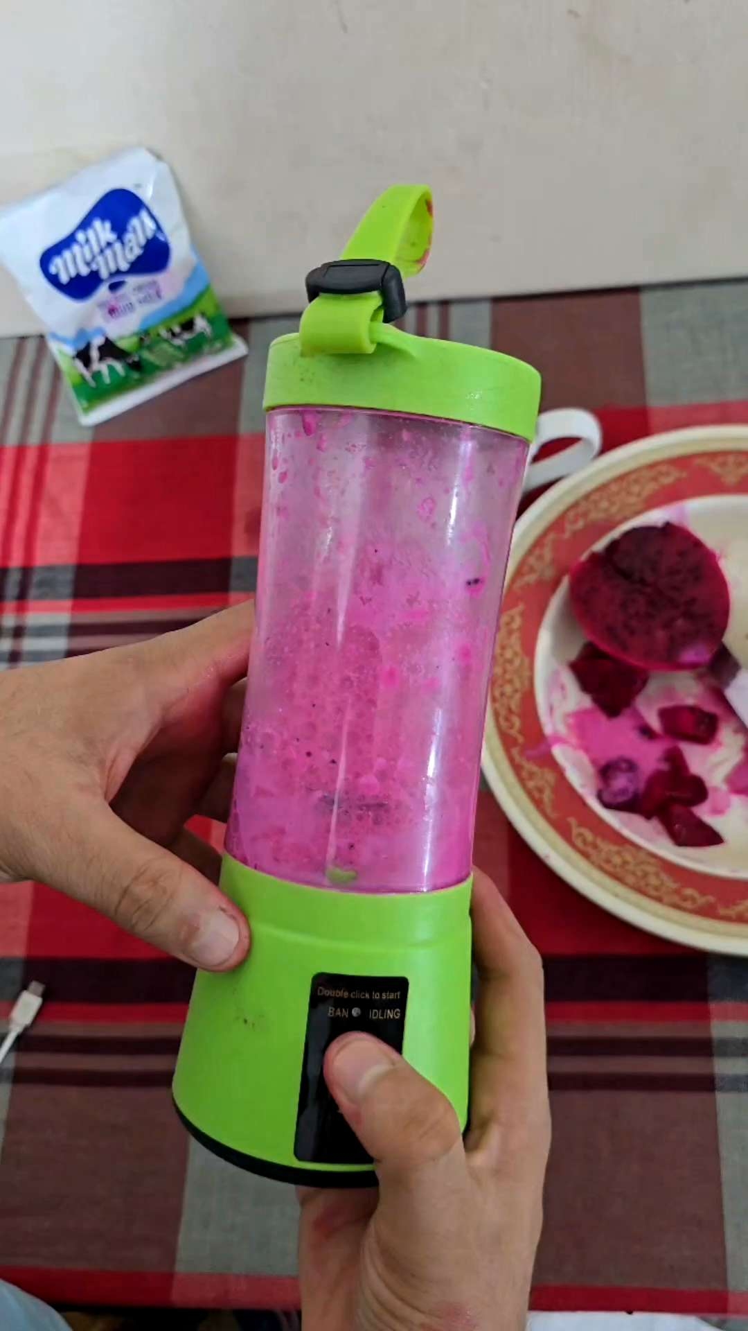 Rechargeable Mini Blender Machine | Daraz.com.bd