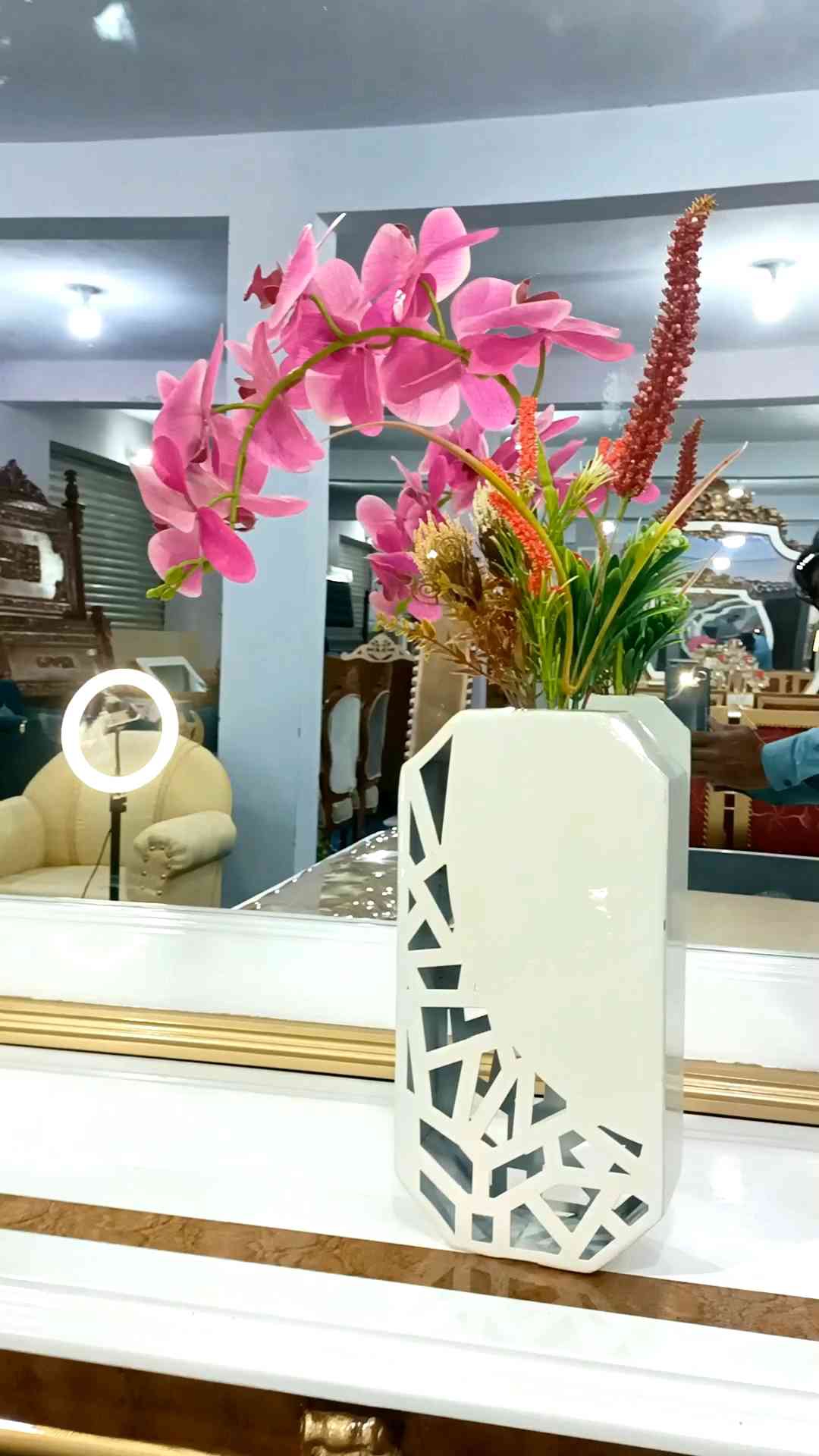 Luxury White CNC Design Vase – Modern Decorative Flower Vase | Elegant ...
