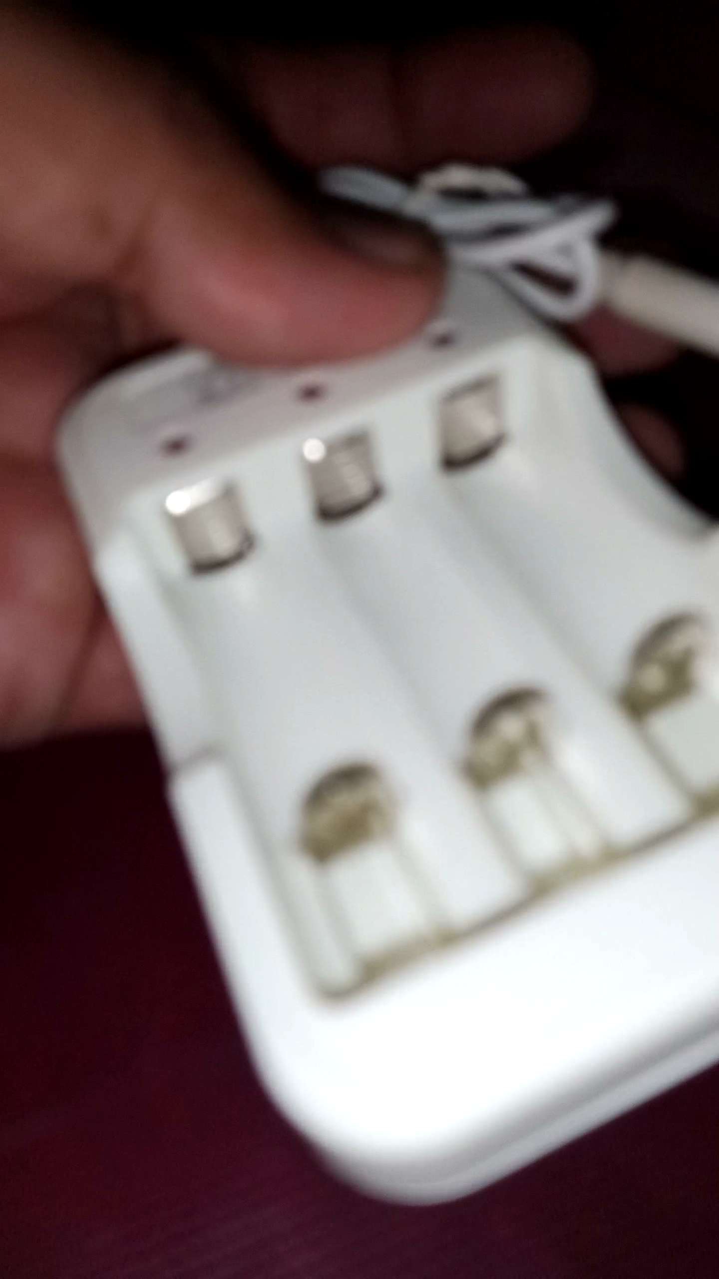 Cell Charger 3 and 4 Slots 3 & 4 Cell charger For AA and AAA Size ...