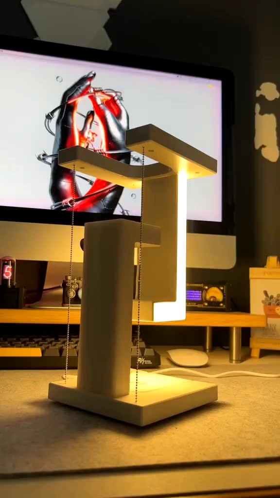 Floating Table Lamp with Wireless Charging ,Floating Desk Lamp ...