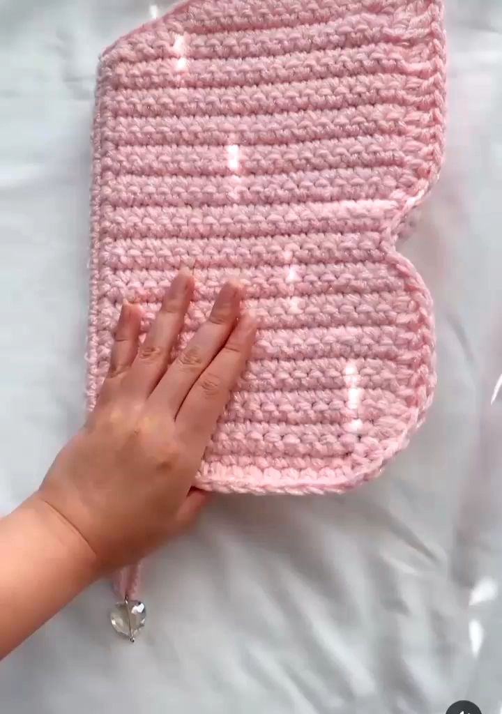 Quran pak covers|Crochet Quran pak covers|Handmade woolen Quran pak ...