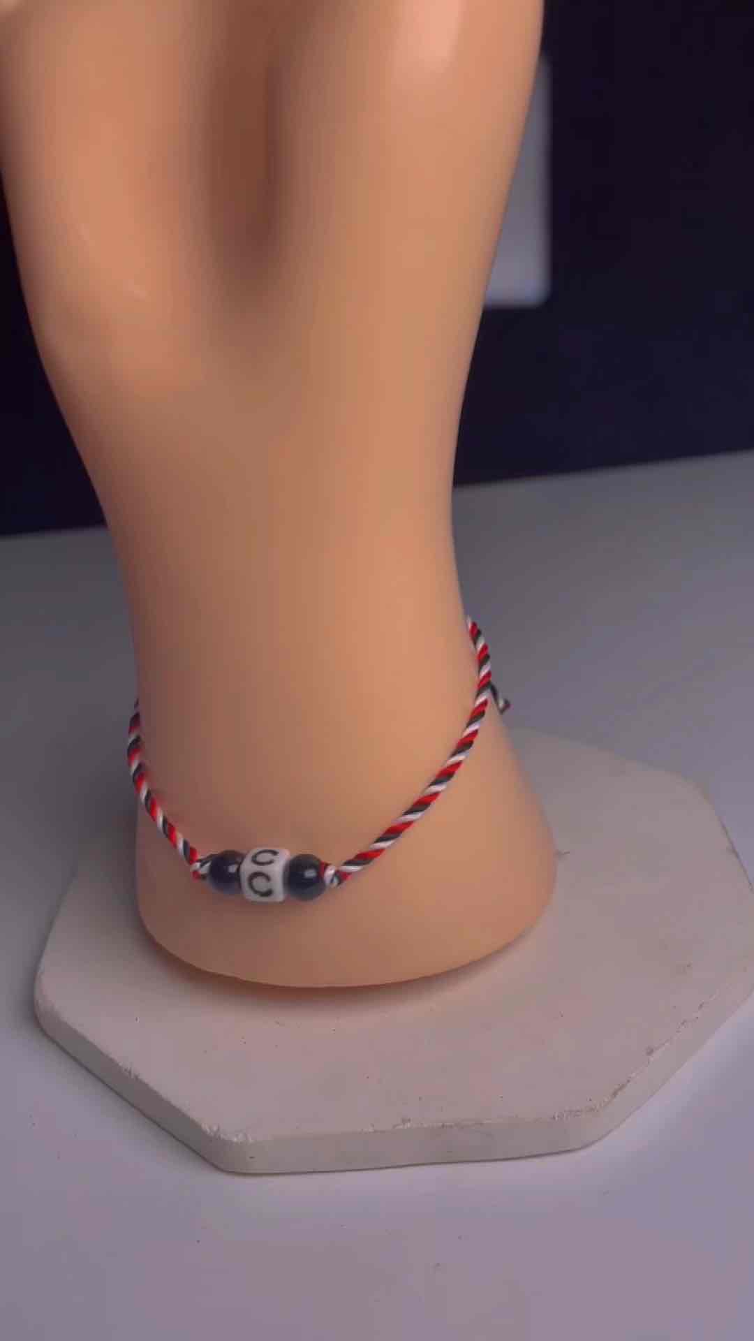 Gelang inisial tridatu tali serut huruf dadu | Lazada Indonesia