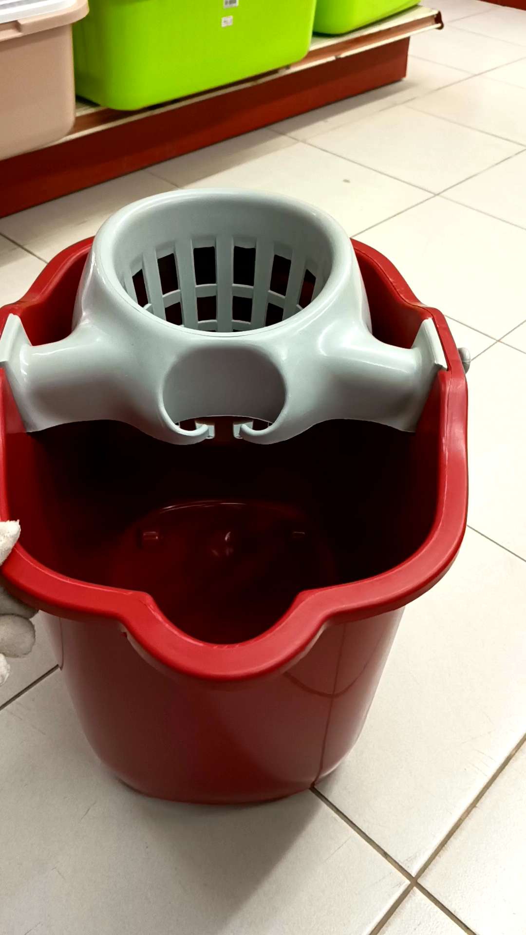 Plastic Mop Bucket With Wheel 17.5Liter | Mop Pail With Wheels ...