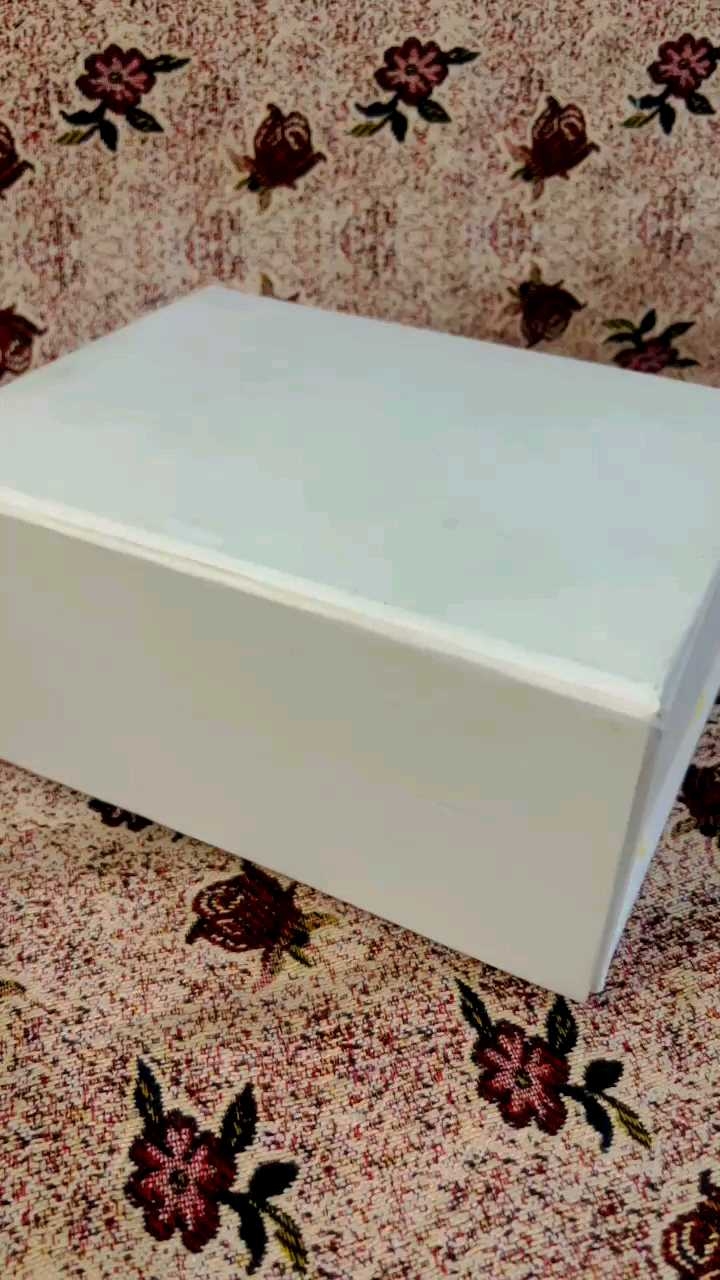 Gift Box White with Magnetic Closure Lid 9" X 7" X 3.5" Gift Box for ...