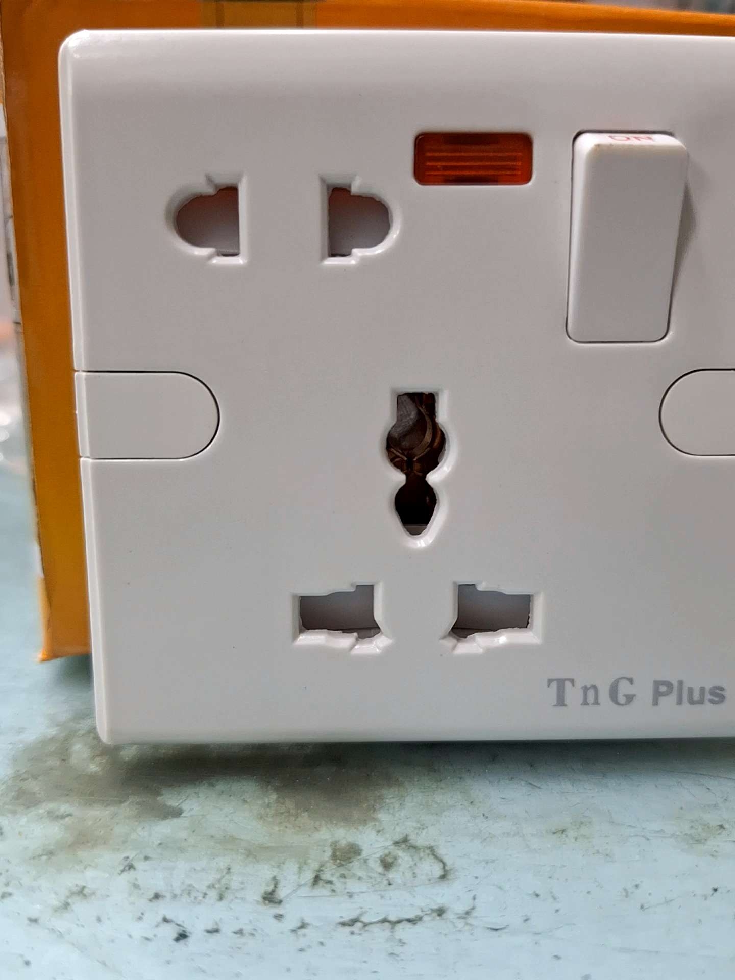 5 Pin Multi Function Socket with Neon Light Premium Caliber Universal ...