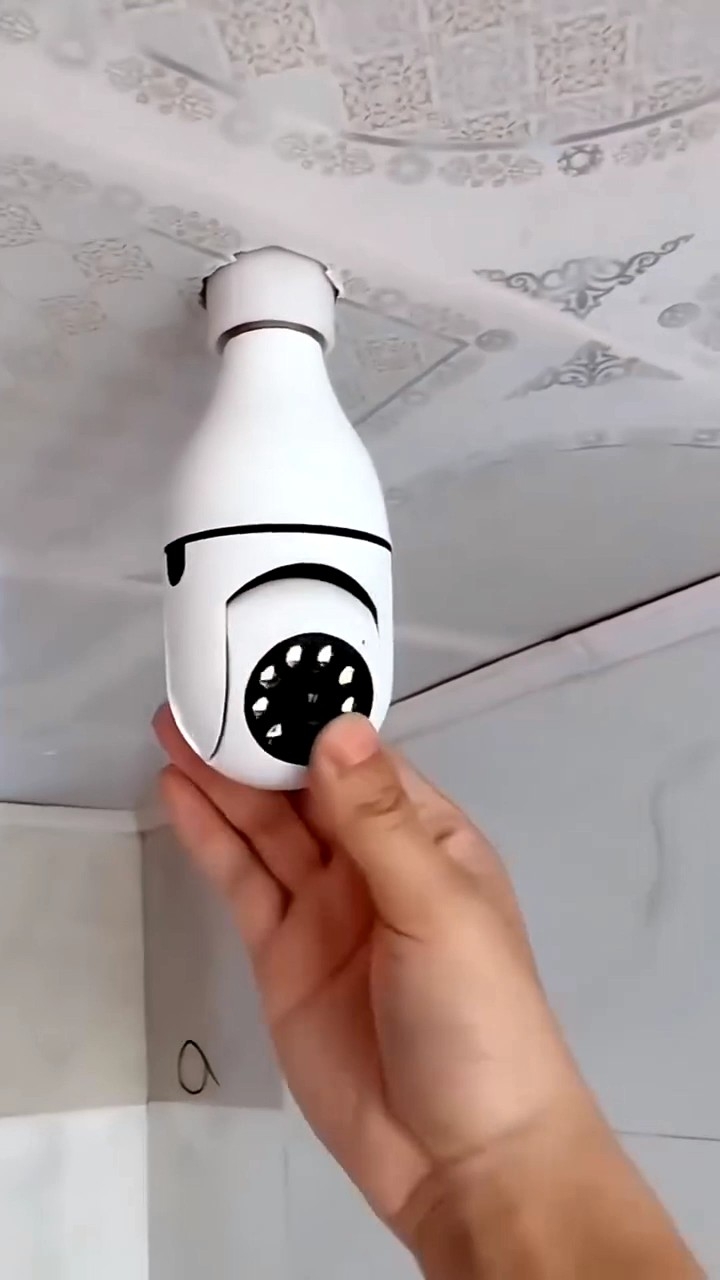 Wifi Bulb Camera 1080p Full HD PTZ 360 Rotate Day and Night Vision CCTV ...